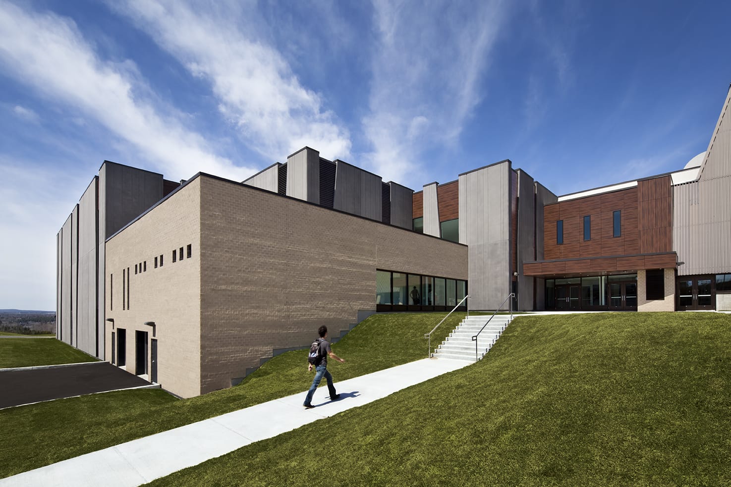 University of Sherbrooke Aquatic Complex - Héloïse Thibodeau Architecte