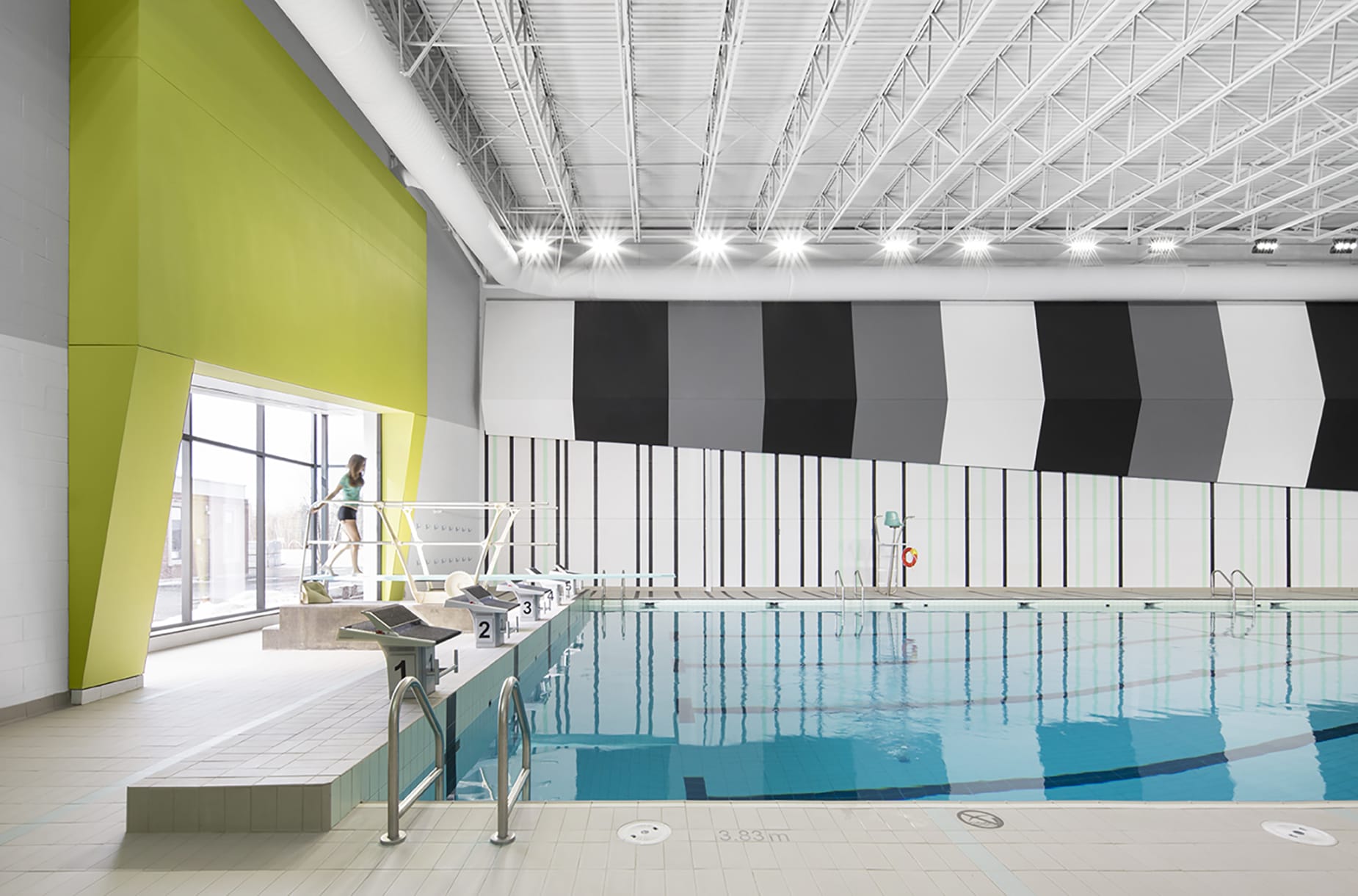 Lavigne High School Pool - Héloïse Thibodeau Architecte