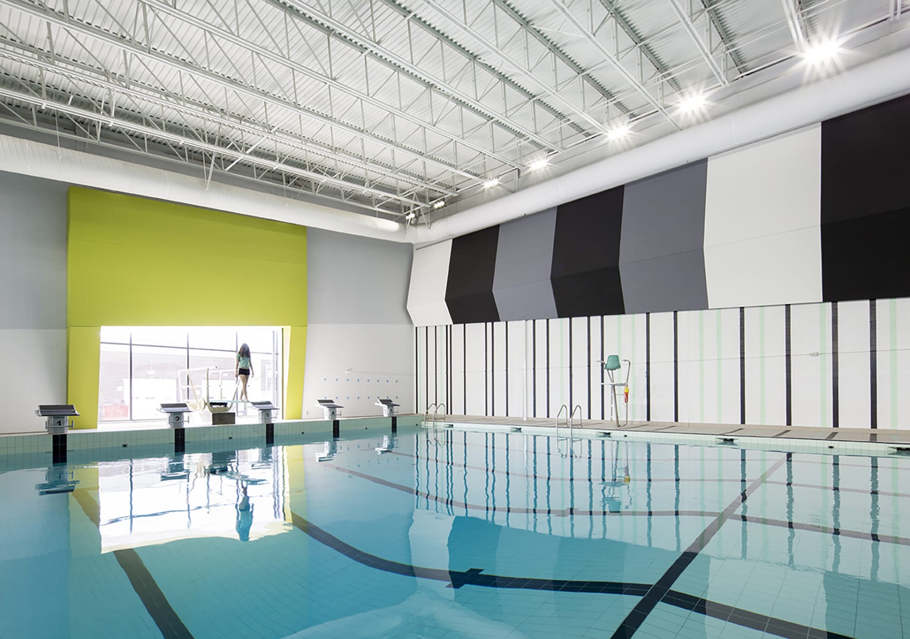 Lavigne High School Pool - Héloïse Thibodeau Architecte