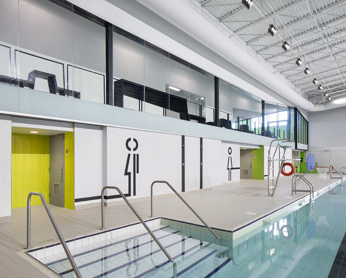 Lavigne High School Pool - Héloïse Thibodeau Architecte