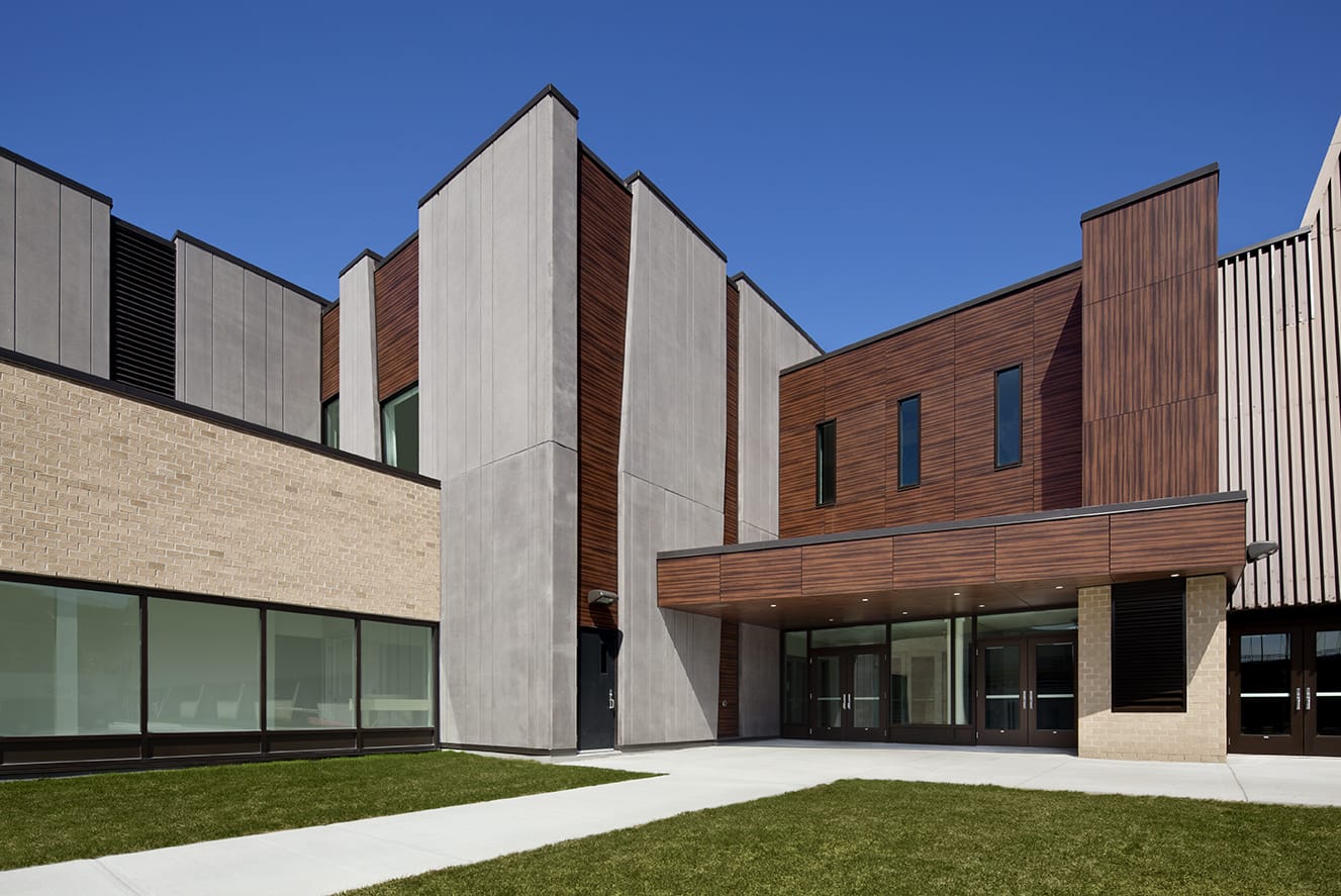 University of Sherbrooke Aquatic Complex - Héloïse Thibodeau Architecte