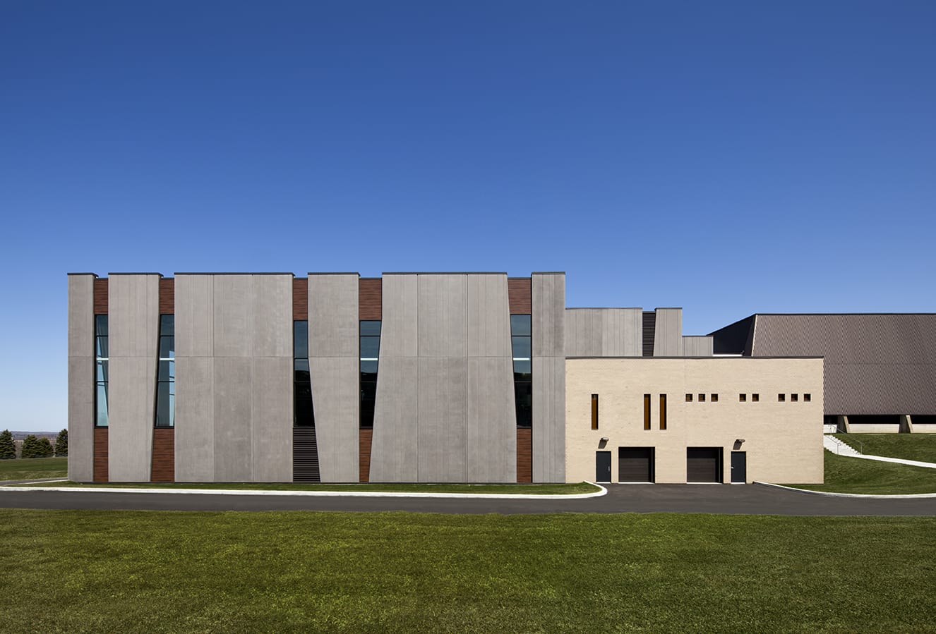 University of Sherbrooke Aquatic Complex - Héloïse Thibodeau Architecte