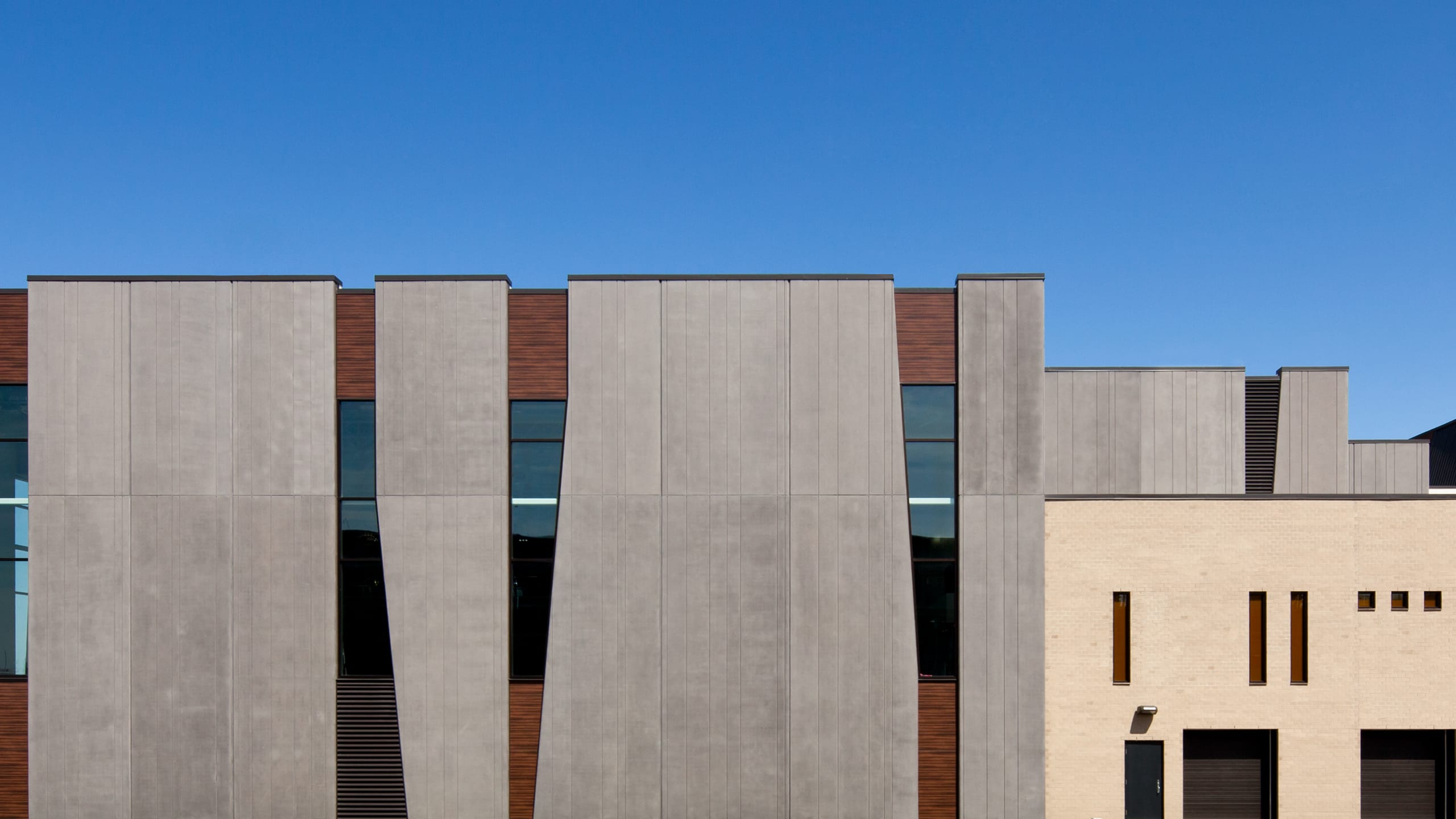University of Sherbrooke Aquatic Complex - Héloïse Thibodeau Architecte